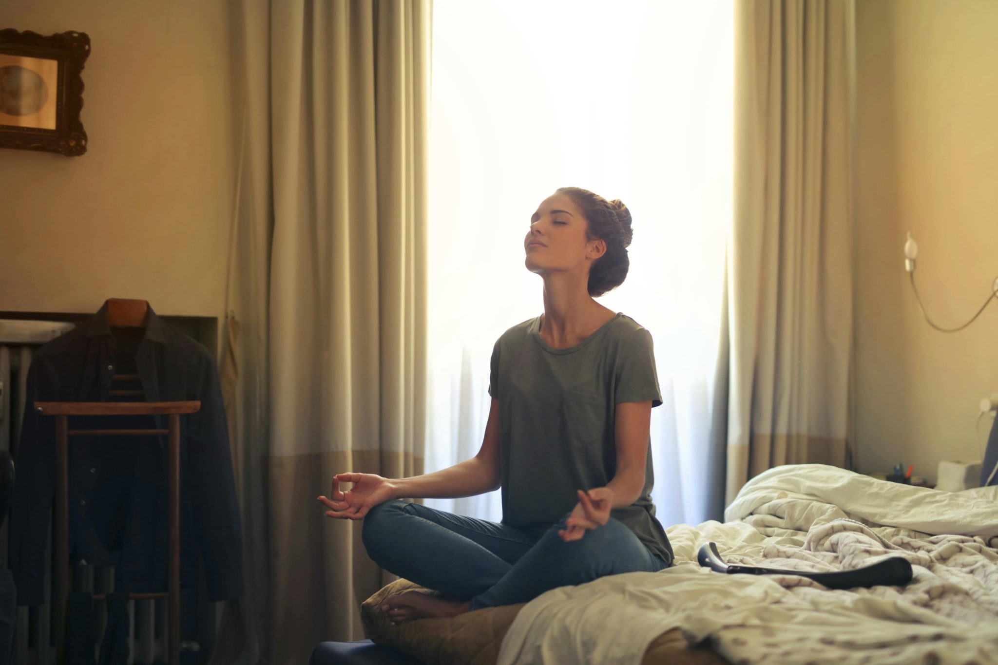The Ultimate Guide to Meditation at Home: Relax, Recharge, and Refocus ...